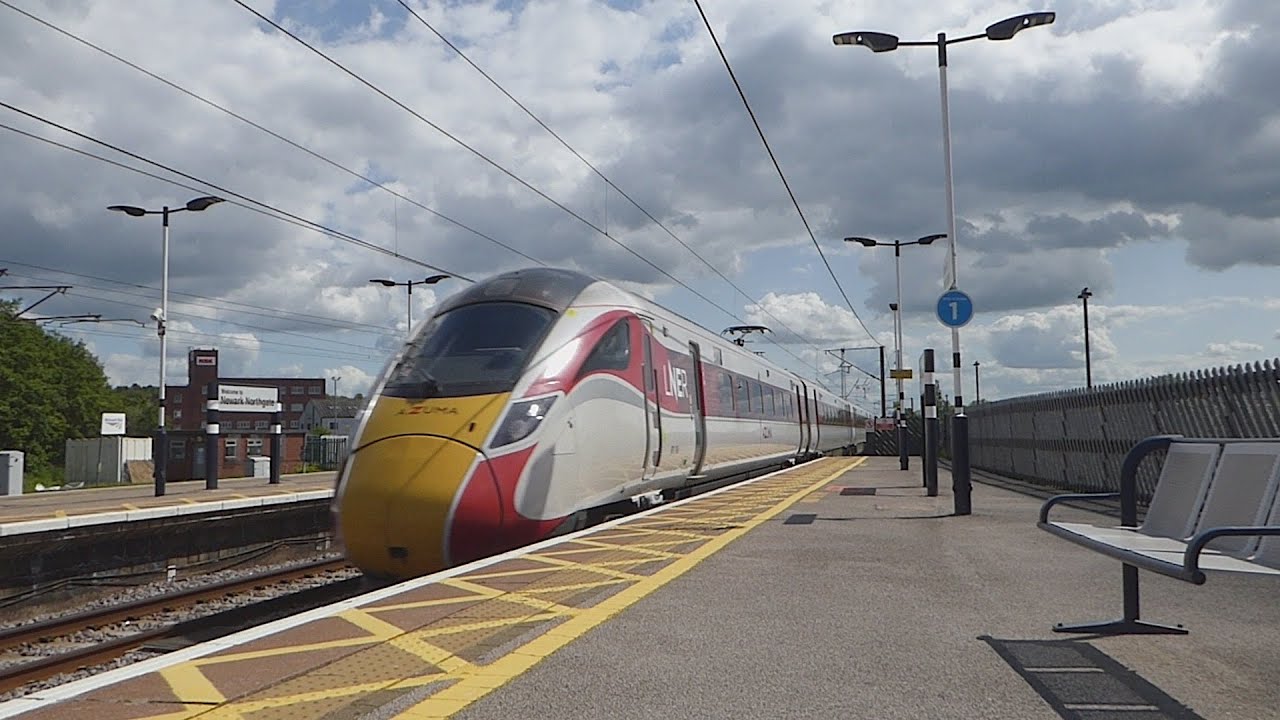 Double LNER 'Azuma' passes Newark Northgate (15/5/23) - YouTube