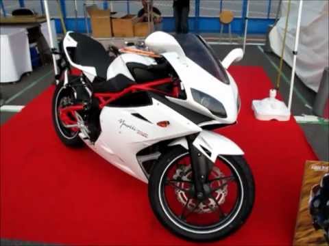 Megelli 250r 日本仕様 .wmv - YouTube