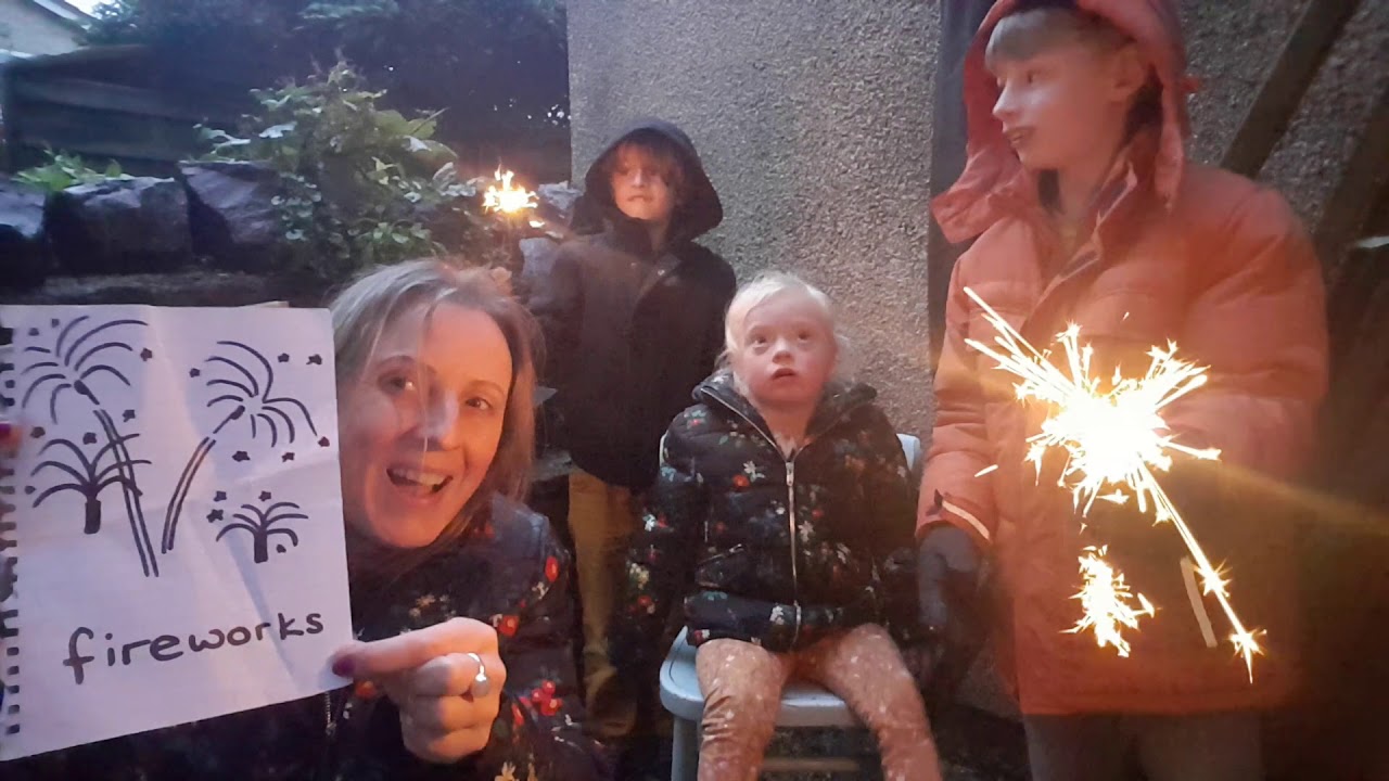 Makaton for 'fireworks' 🎆🎇 - YouTube