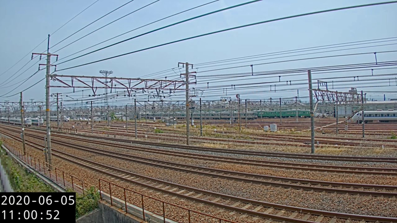 [向日町ライブカメラ][UF45A-38003 東札幌日通輸送積載]2062レ通過 - YouTube