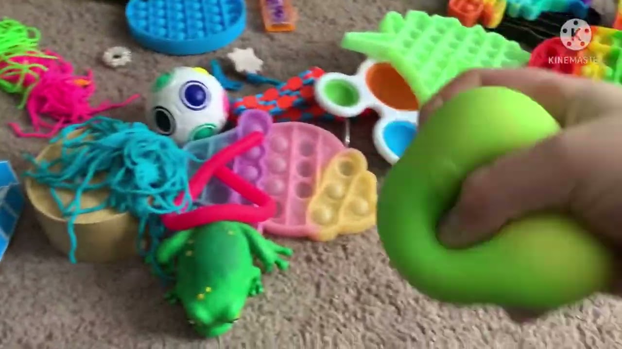Sorting my fidgets! - YouTube