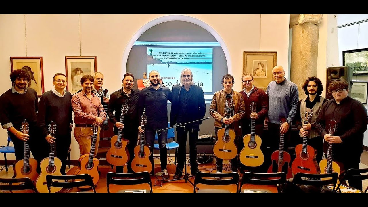 Arabic Andalusian scales and techniques on fretless guitar - lesson 1 ...