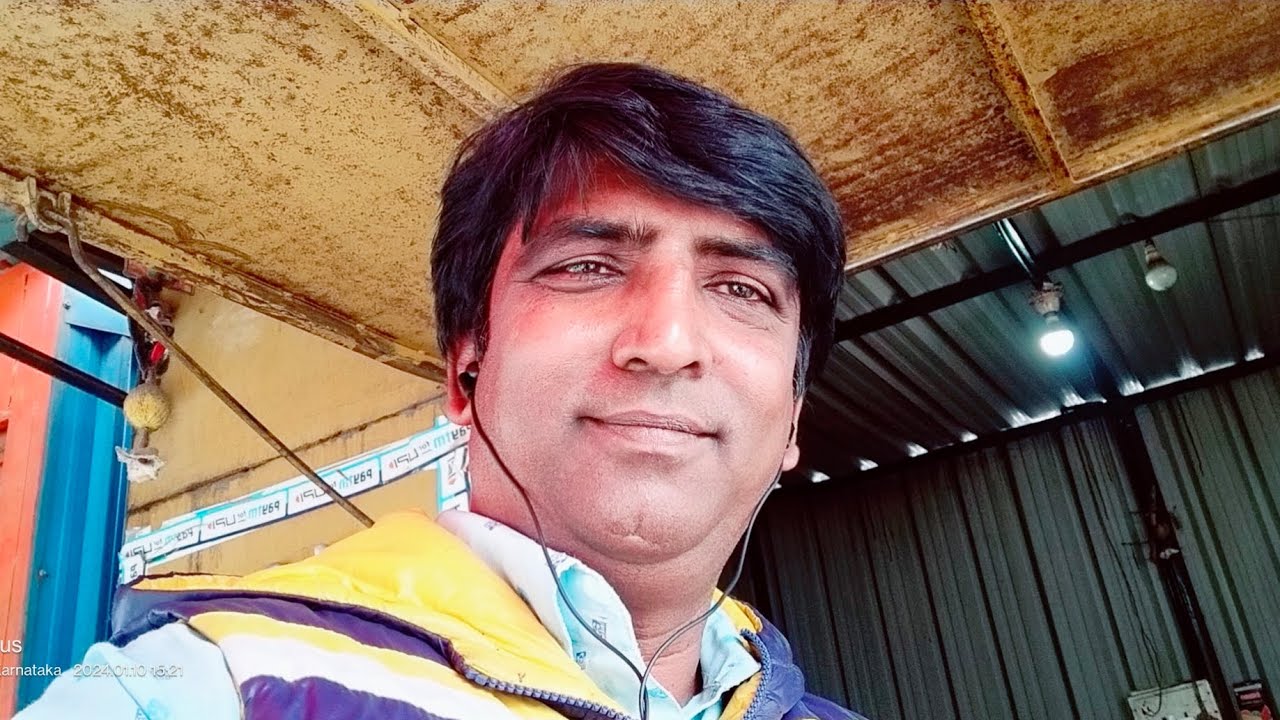 Tujhe Dekha Toh Yeh jaana sanam - YouTube