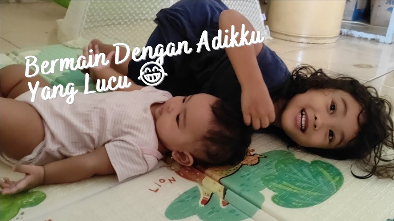 Bermain Bersama Adik Bayi Kecil yang Lucu dan Gemess - YouTube