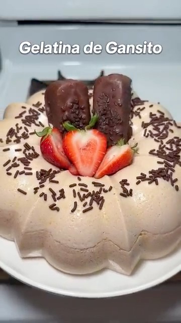 HOW TO MAKE GELATINA DE GANSITO #gelatina #gansito #dessert #shortvideo ...