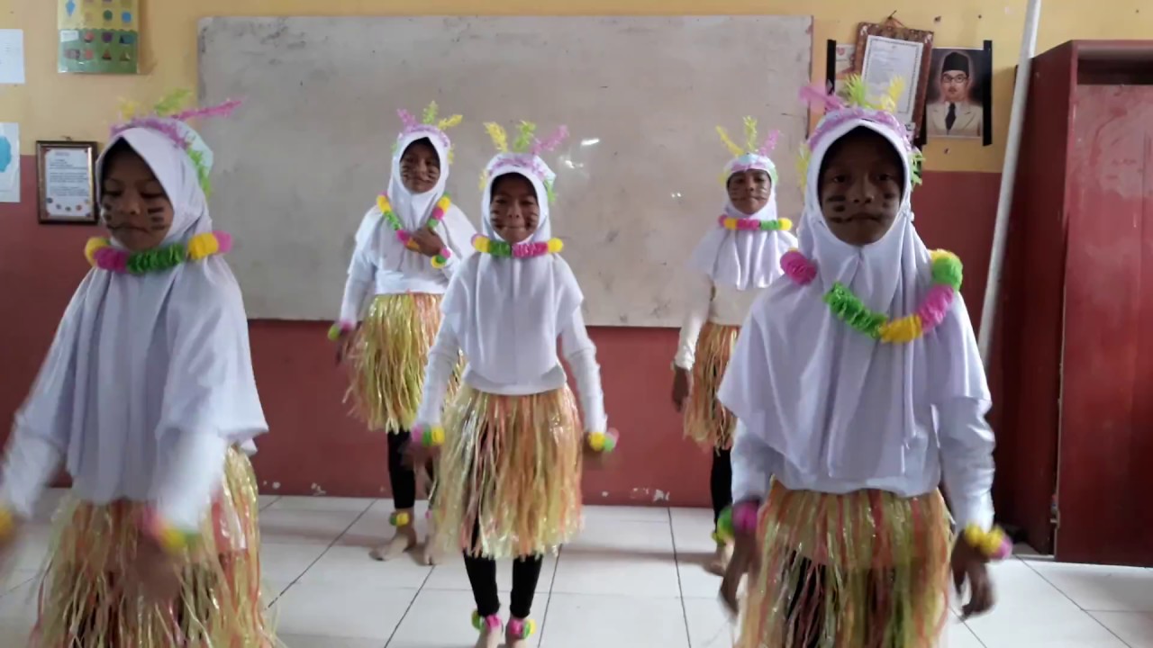 TARI KREASI "APUSE" Kls 4 SD.NEGERI 3 SANANA. KEP.SULA - YouTube