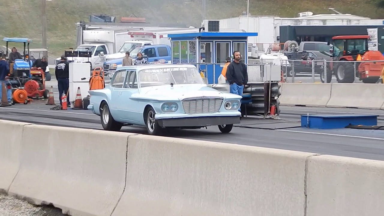 1962 Valiant Slant 6 Six Runs 11.00! No Power Adders! - YouTube