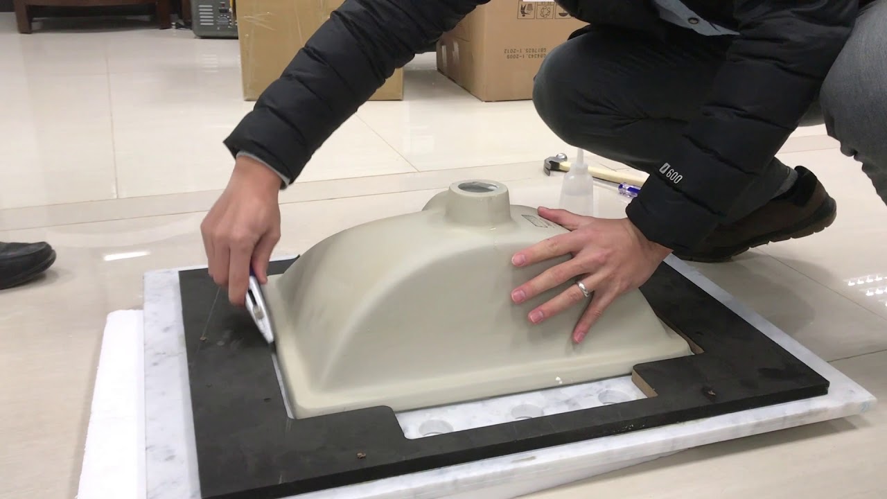 Vanity Top Removal NO Solvent - YouTube