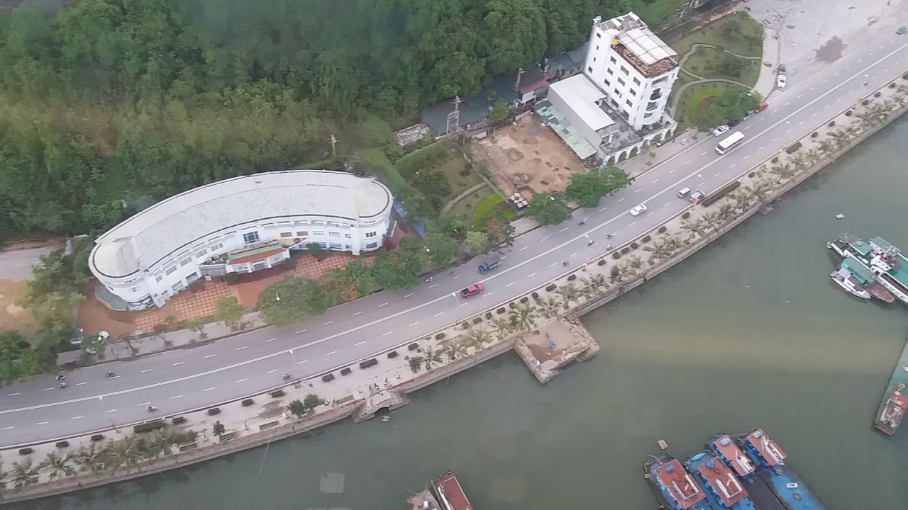 5) Sunworld Halong Park - Queen Cable Car (Vietnam) - YouTube