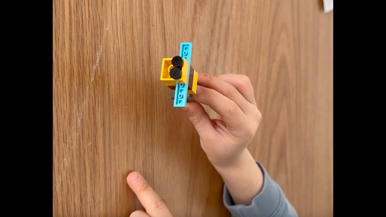 HOW TO BUILD LEGO BEE - YouTube