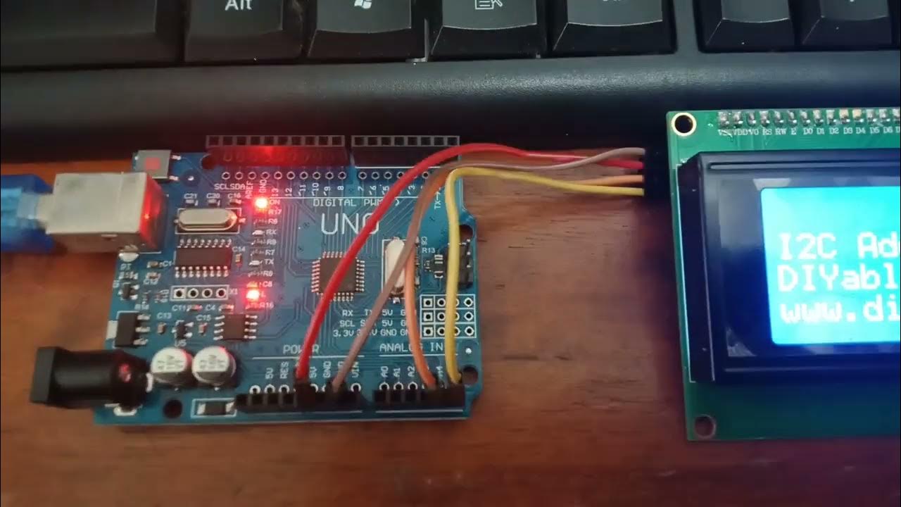 Arduino LCD 2004A - YouTube