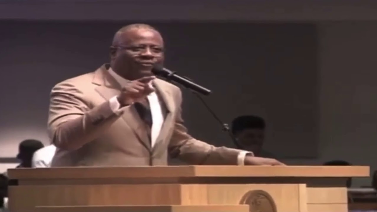 Bishop Lambert Gates Praise Break @ Fresh Anointing 2019 - YouTube