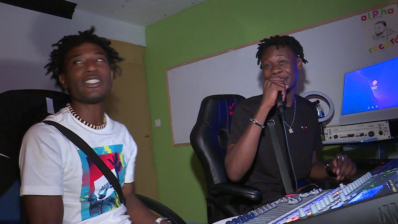 Young Revolution 86, un laboratoire pour le Rap à Poitiers - YouTube