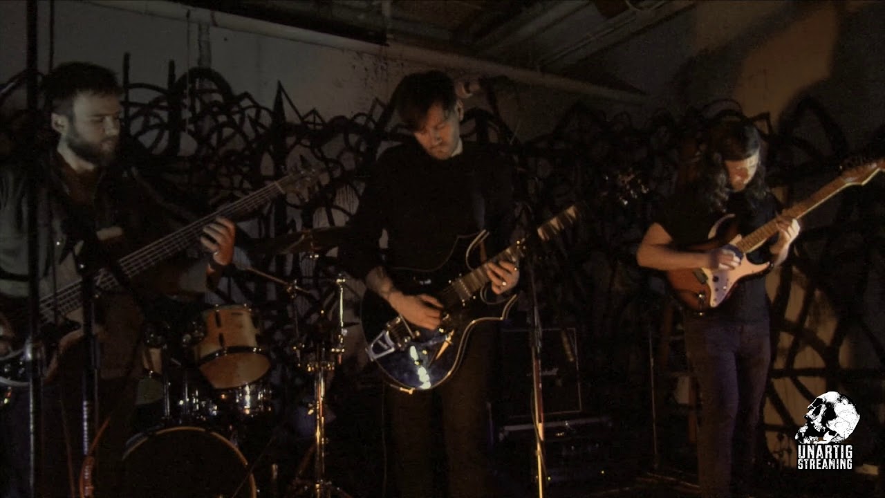 Vaura live at 285 Kent on November 22, 2013 - YouTube