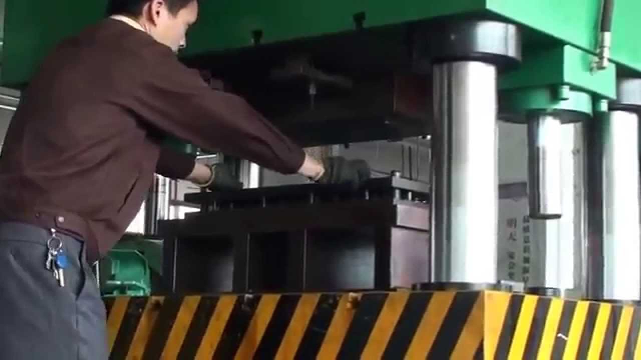 500T Blanking machine Hydraulic blanking press Cutting press - YouTube
