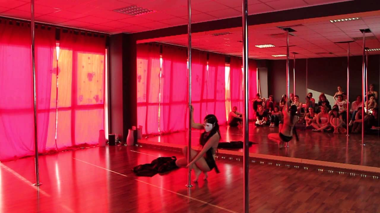 Laura Fox | Italian Pole Dance Conference 2013 - YouTube