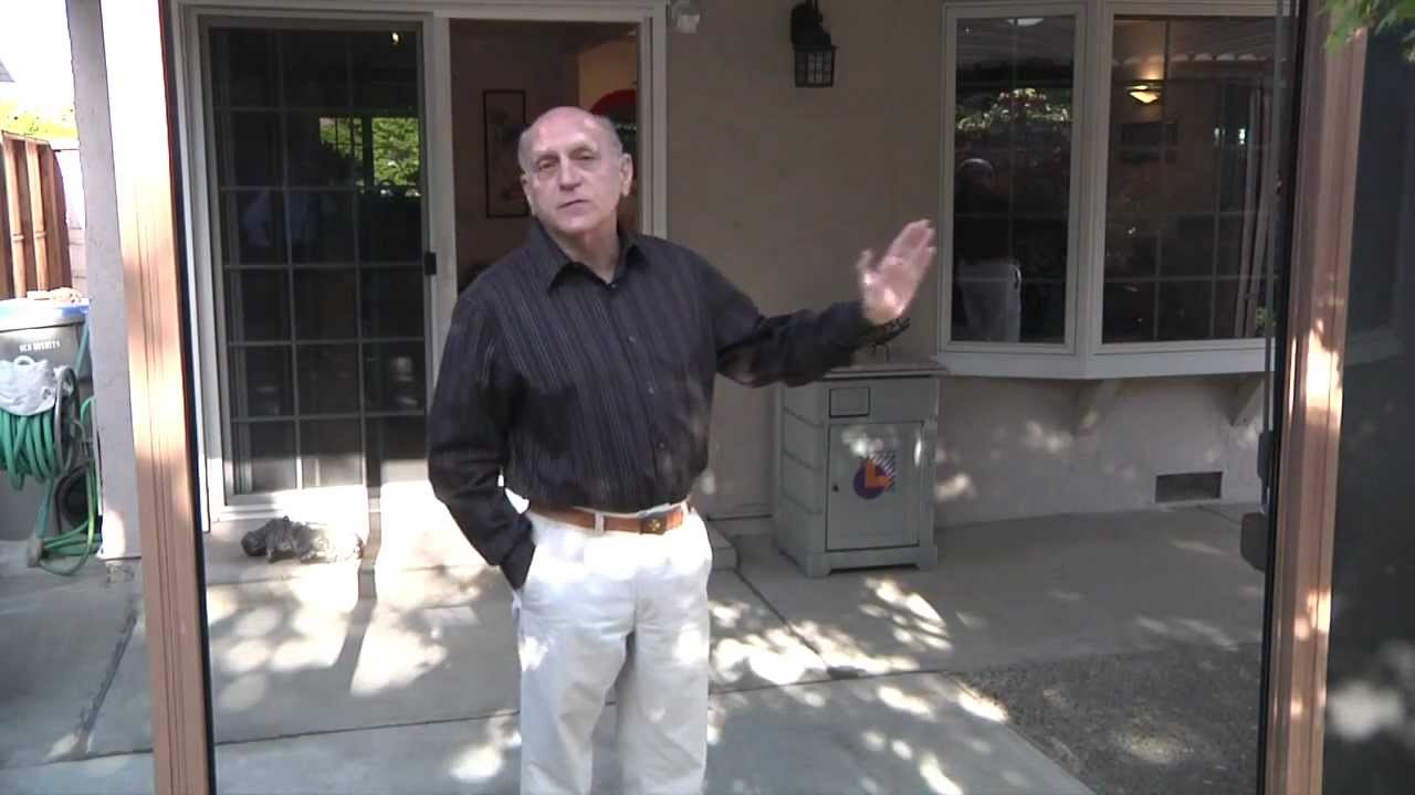 Mario Cuschieri - YouTube