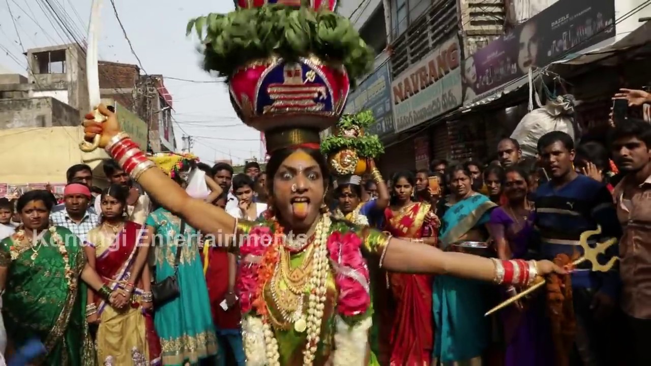 Rakesh Bonam l Rakesh Bonam at Sri Ujjaini Mahankali Bonalu l Konangi ...