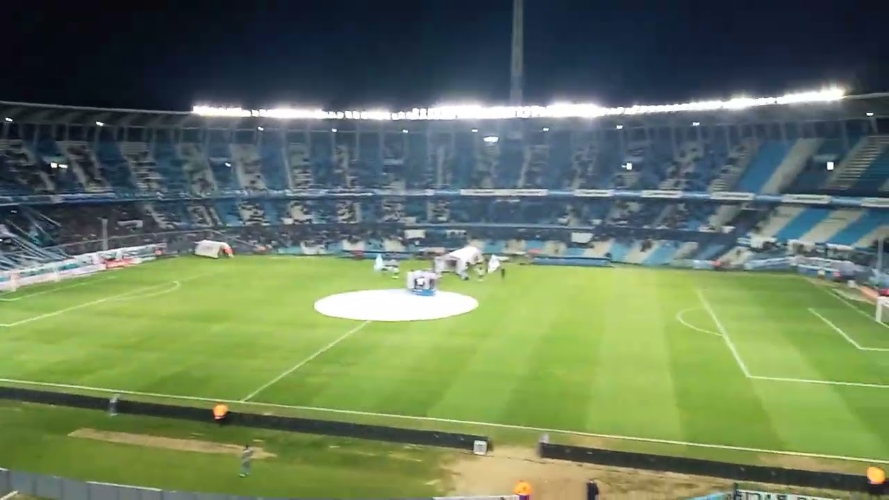 Racing platea C puerta 18 - YouTube