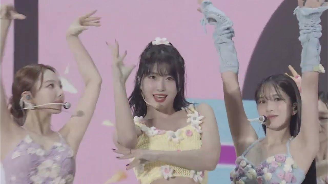 TWICE (트와이스) "Celebrate" - TWICE 5TH WORLD TOUR 'READY TO BE' in JAPAN, FUKUOKA - YouTube