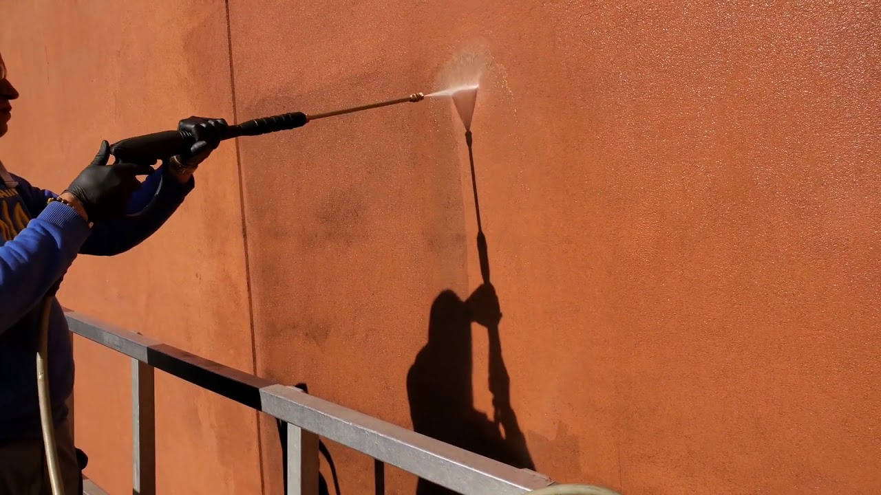 Facade Cleaning utilizing pressure wash - YouTube