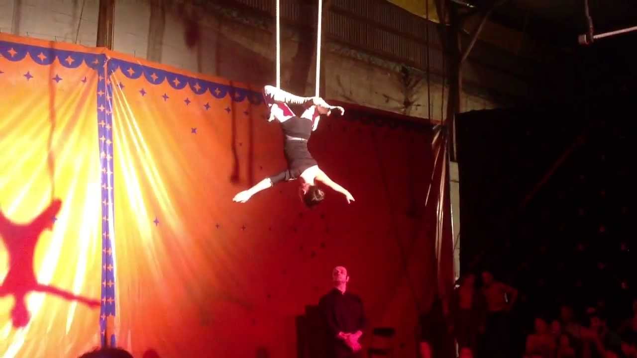 Muestra de Alumnos de Circo Criollo 21 Dic 2013.Trapecio Inicial. - YouTube