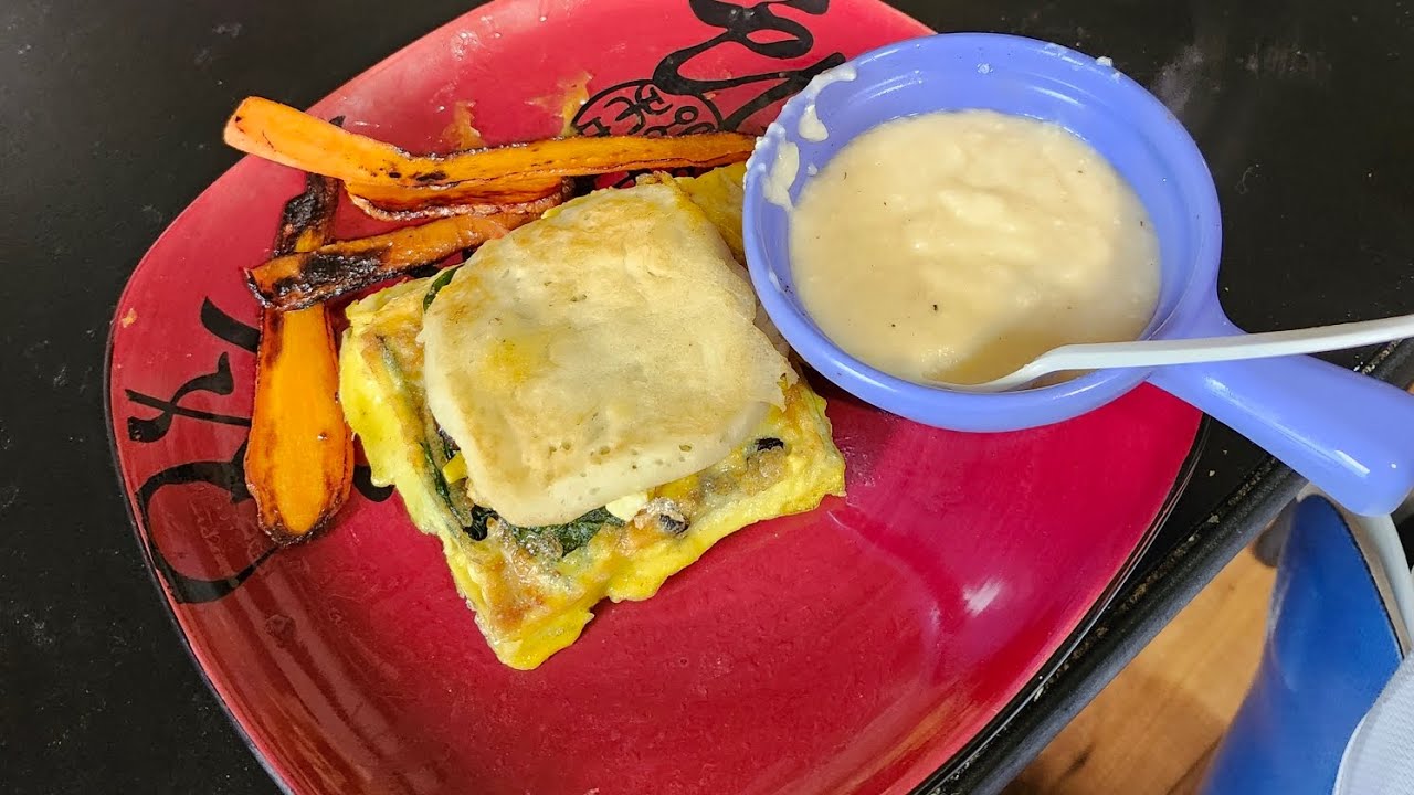 Square Pancake omelet Sandwich !! - YouTube