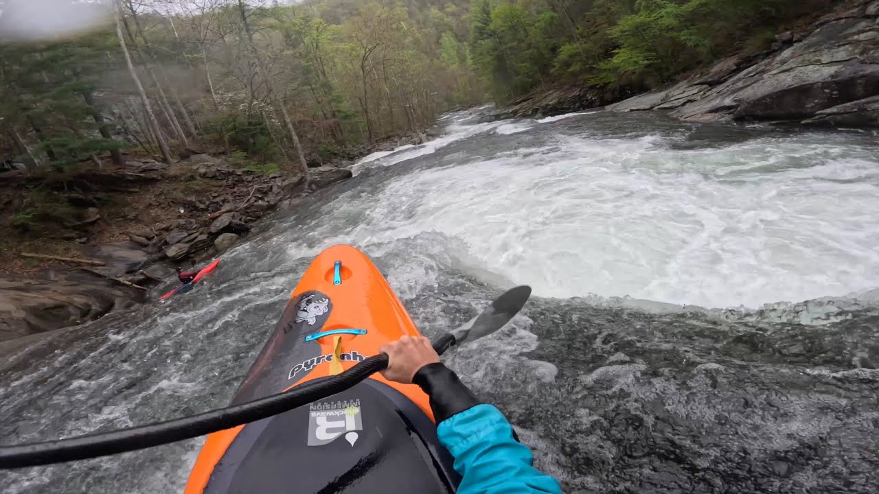 Tellico River Kayaking : Dylan’s PFD @ 550cfs - YouTube