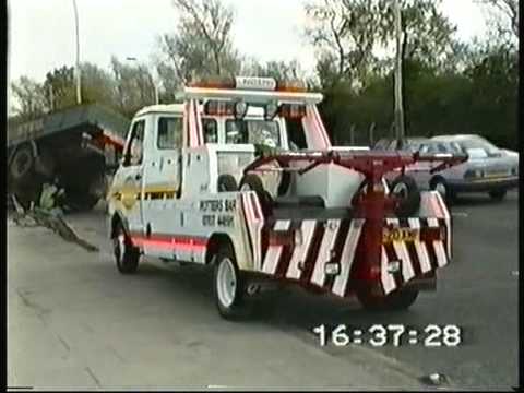 Lorry Crash A40 Western Avenue Perivale (Part 2) - YouTube