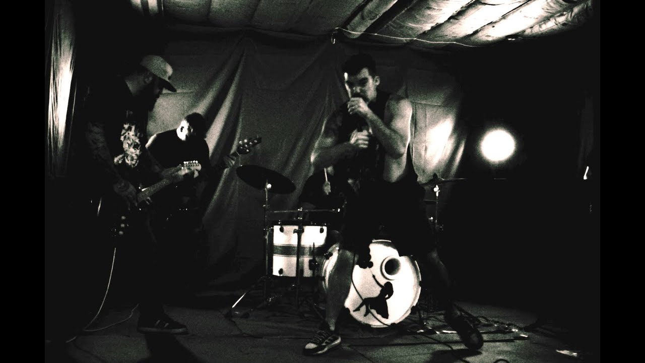 Disconnect // Official Music Video - YouTube