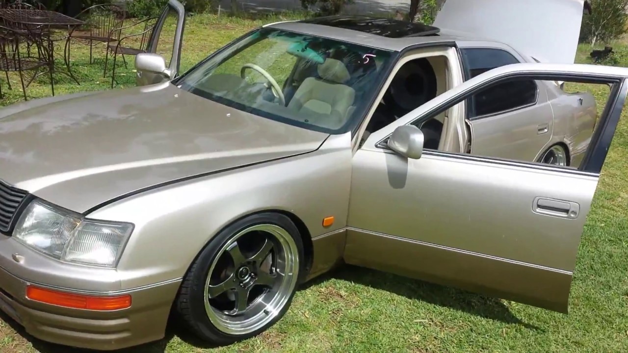 Walled Lexus LS400 4 x 18" Woofers Walkaround - YouTube