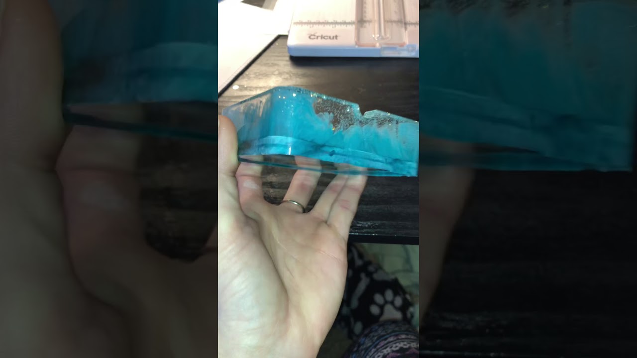 Epoxy Resin Ashtray - YouTube