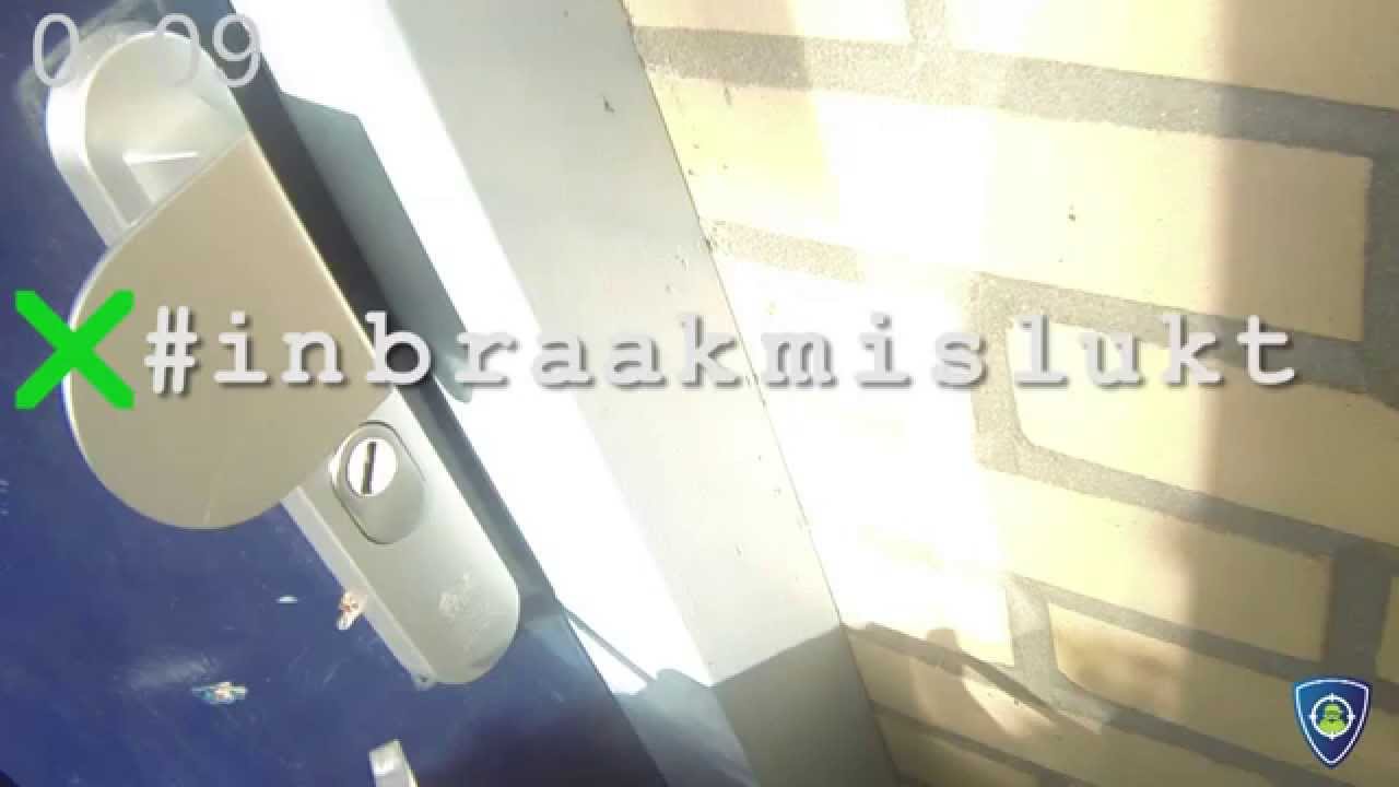 Inbraak mislukt door slot met kerntrekbeveiliging - YouTube
