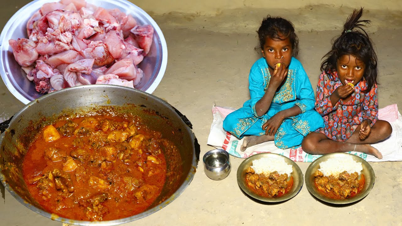 Delicious Chicken Curry Cooking & Eating For Their Lunch Menu By ...