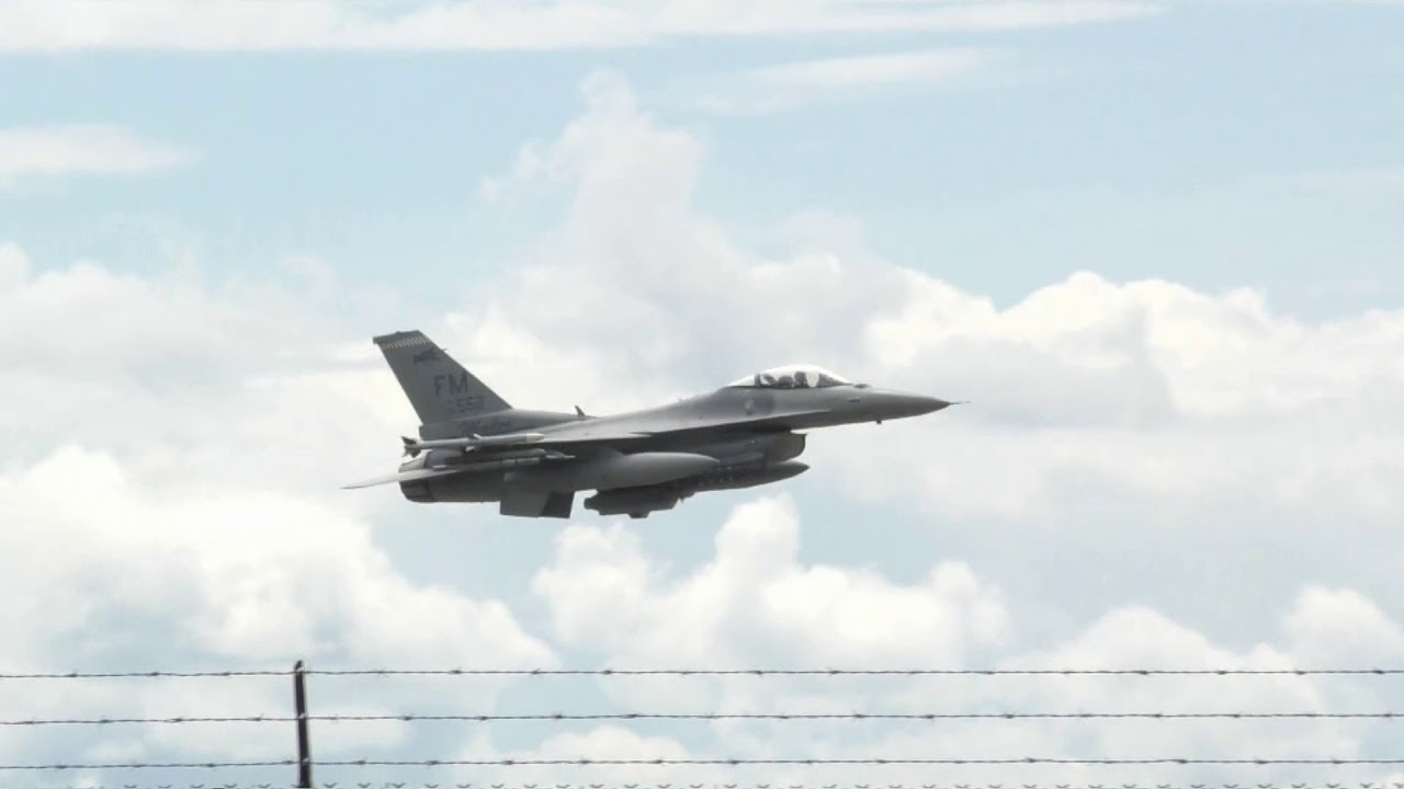 Maple Flag 50: USAF 93 Makos - YouTube