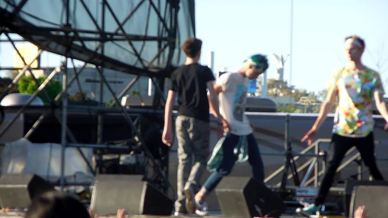 O2L finale song | Digifest Toronto 2014 - YouTube