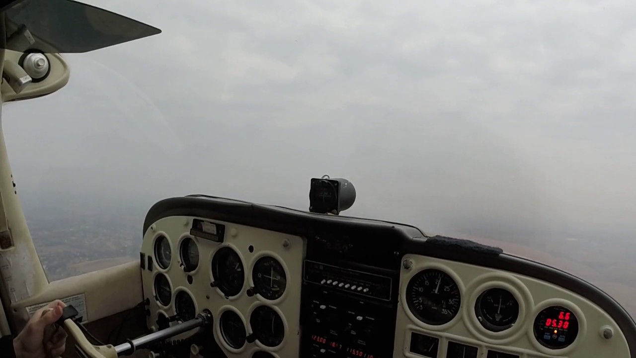 Pattern with 14kt crosswind - YouTube