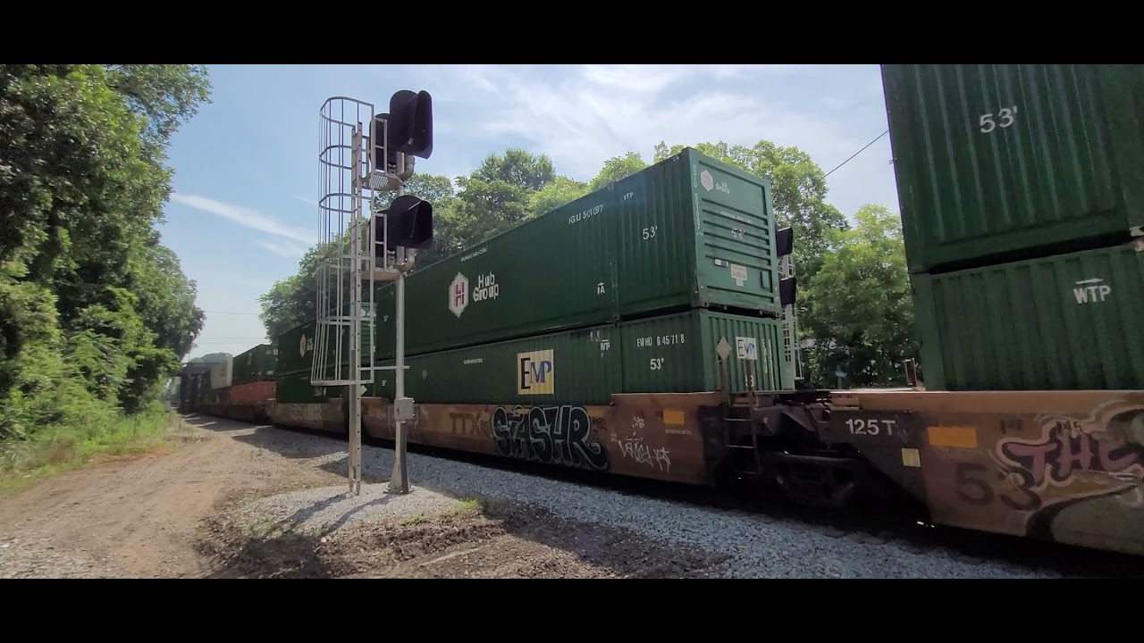 NS 237 Intermodal Spartanburg, SC as 213 catches up at Magnolia - YouTube