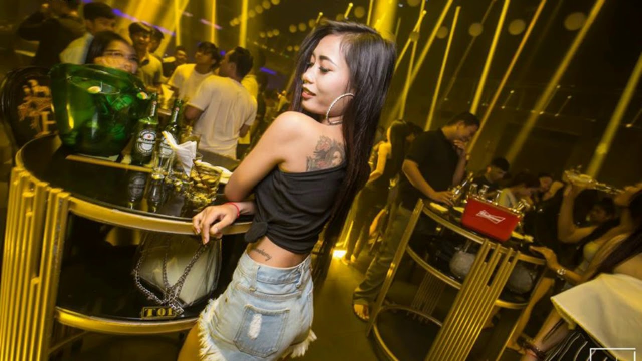 Khmer Bar Girls Club Blue 8467
