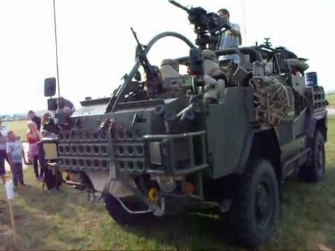 Jackal 2 British Army - YouTube