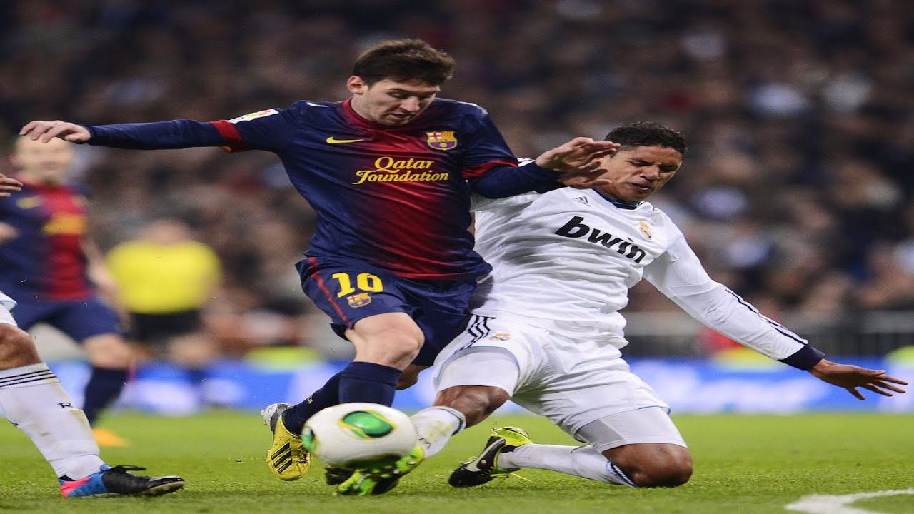 Raphael Varane vs Messi Crazy Defensive Skills - Varane Desteroyed ...