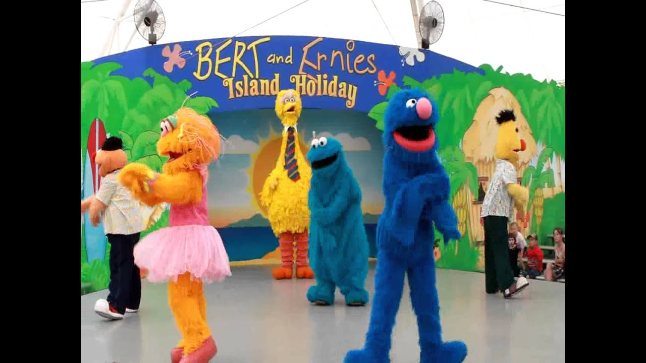 Bert and Ernies Island Holiday - Limbo Rock at Sea World, Gold Coast ...