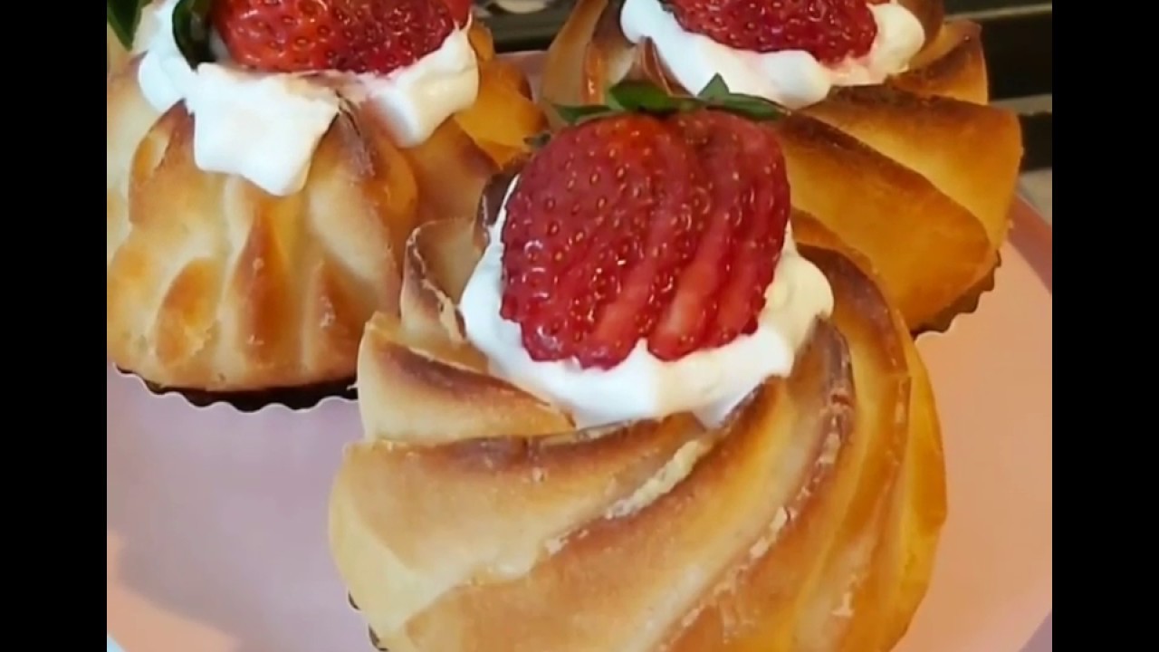 les babas a la crème - YouTube