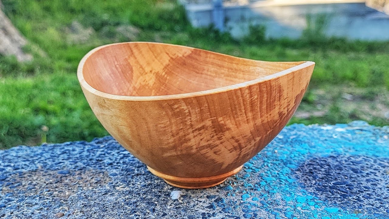 Fake Live edge bowl and how to save split up bowls from fire... - YouTube