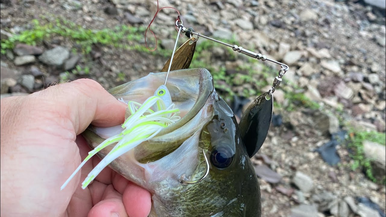 Fishing during a Hurricane - YouTube