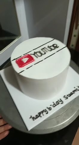 Youtube logo cake decorations - YouTube