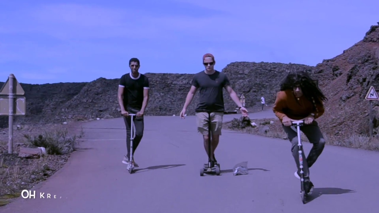 Kalamoon - Carabins de Bourbon - Parodie PACES Mwaka Moon - YouTube