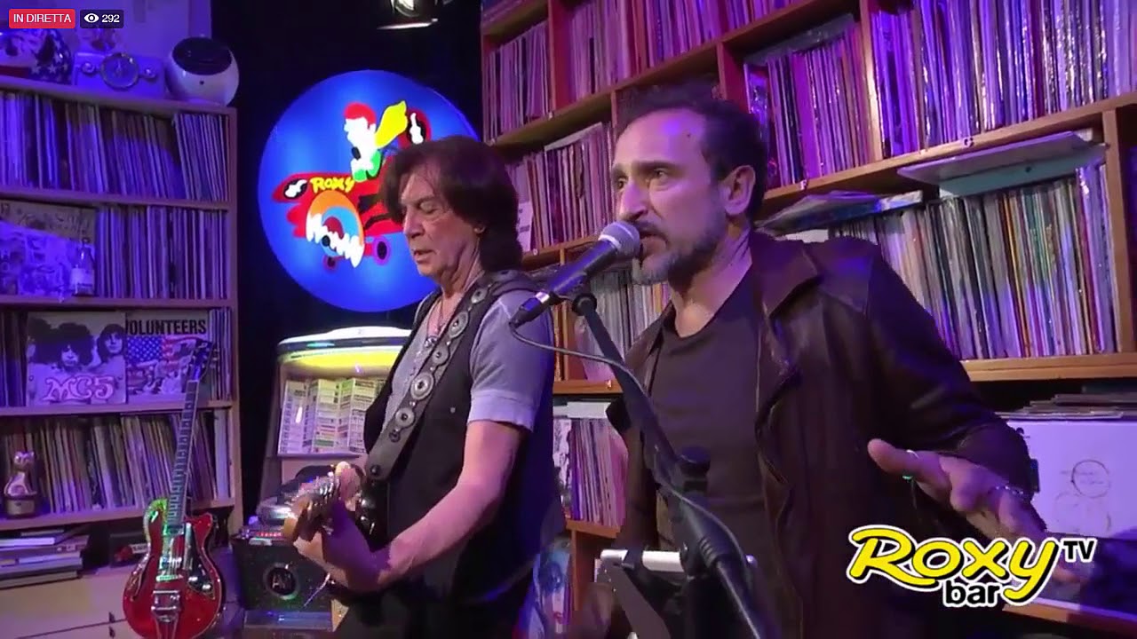 Il Barone Rosso - Red Ronnie: Lorenzo Campani & Maurizio Solieri - YouTube