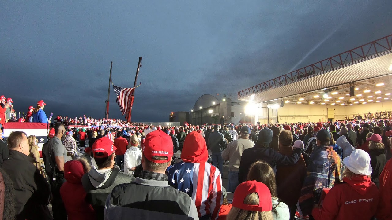 Trump Rally Freeland Michigan Sept 10, 2020 - Thats a nice plane! - YouTube