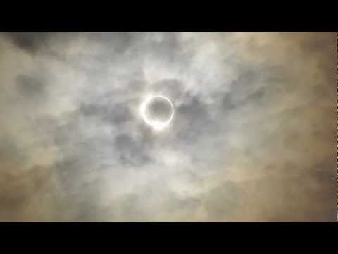 Annular solar eclipse Tokyo 2012 金環日食 - YouTube